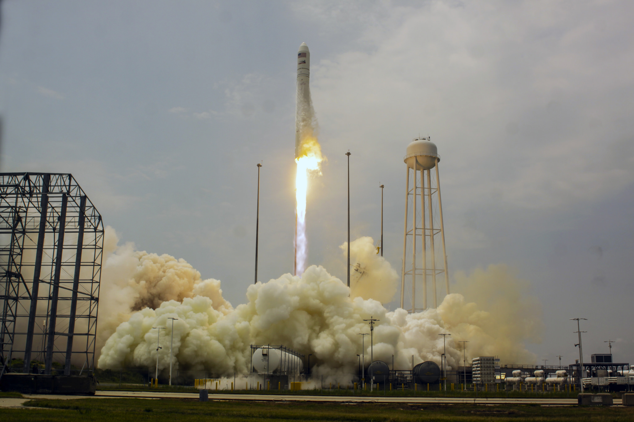 Orbital selects future Antares engine, but withholds details ...