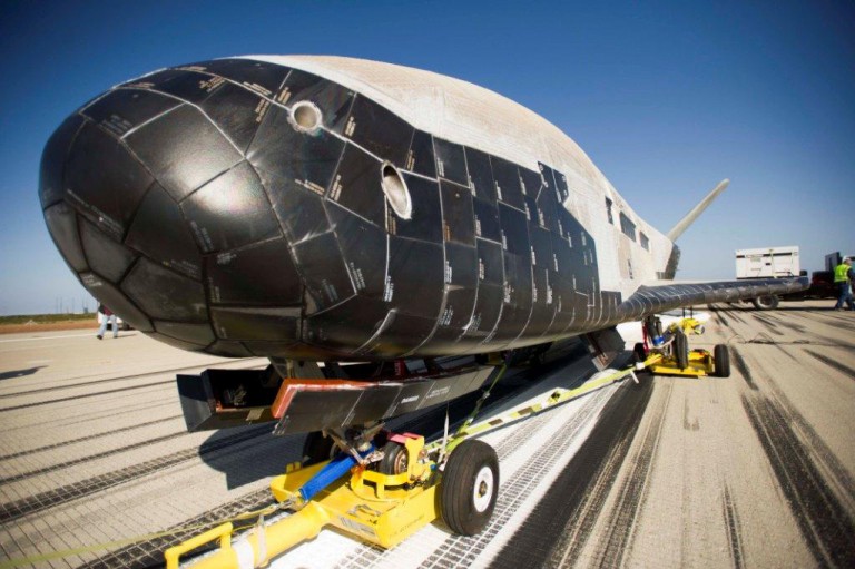 X-37B space planes to move into shuttle hangars – Spaceflight Now
