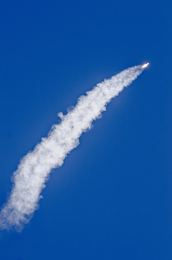 Photos: Atlas 5 soars into space with GPS satellite – Spaceflight Now
