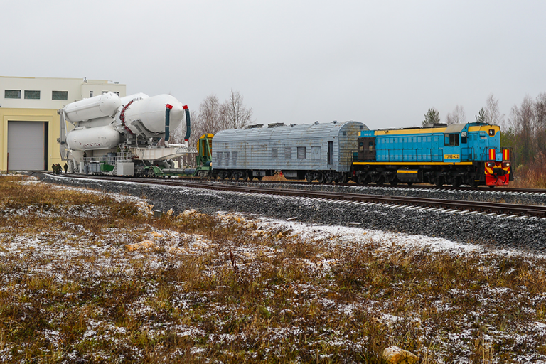 Russia’s new heavy-lifter rolled to launch pad – Spaceflight Now