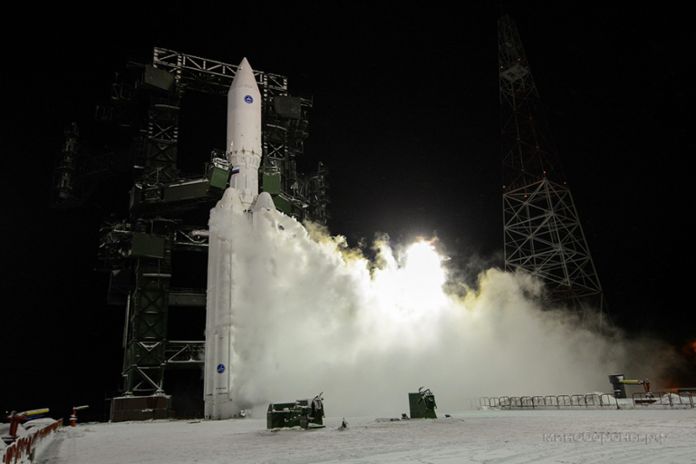 Photos and video: Angara 5’s thunderous liftoff – Spaceflight Now