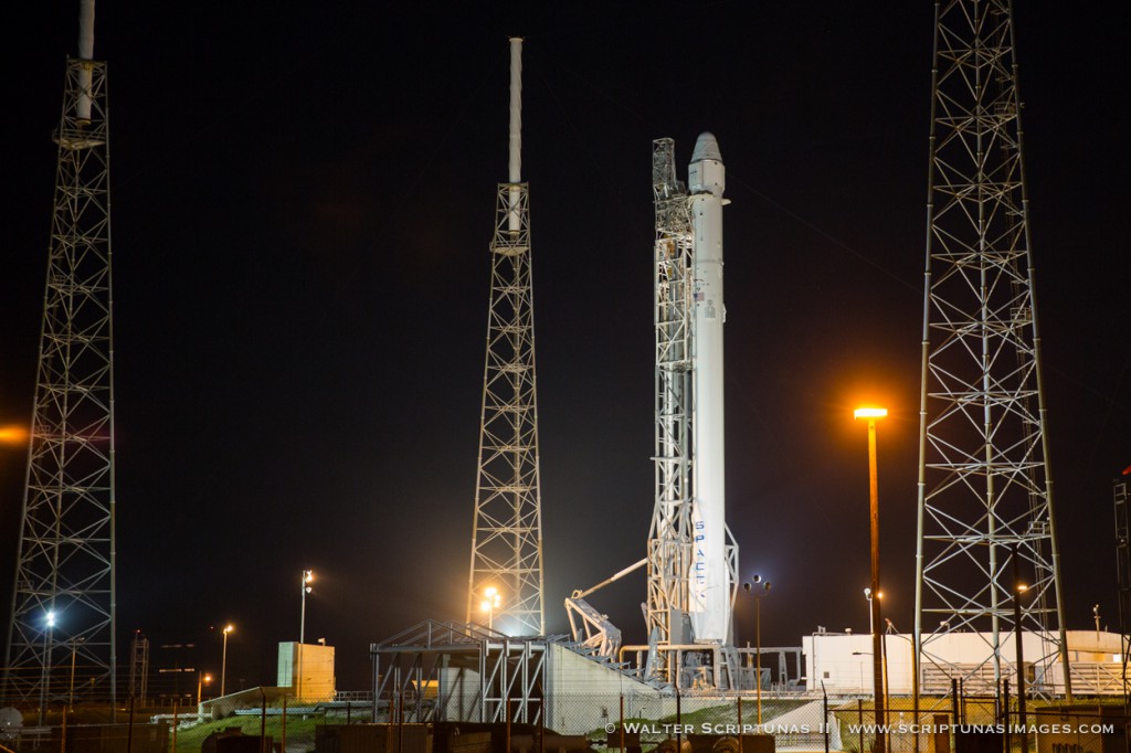 Photos: Falcon 9 vertical on the launch pad – Spaceflight Now