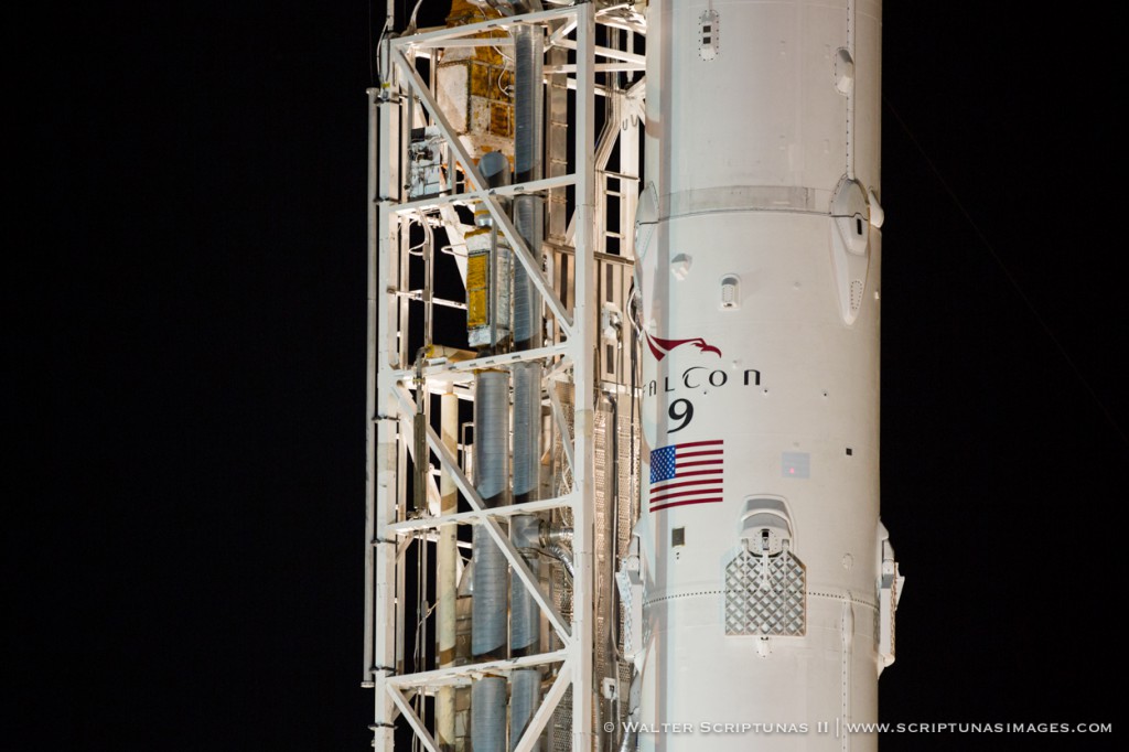 Photos: Falcon 9 vertical on the launch pad – Spaceflight Now