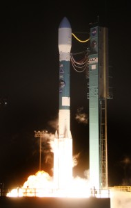Photos: Delta 2 rocket blasts off with SMAP satellite – Spaceflight Now