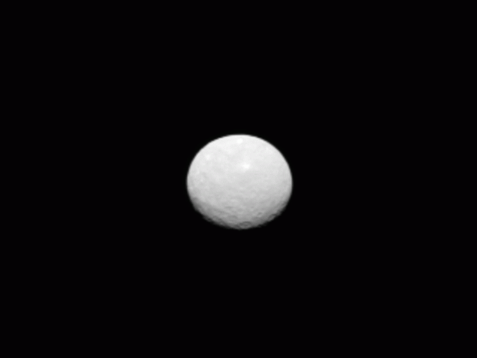 Dawn arrives for the first exploration of a dwarf planet – Spaceflight Now