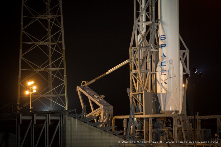 Photos: SpaceX supply ship poised for blastoff – Spaceflight Now