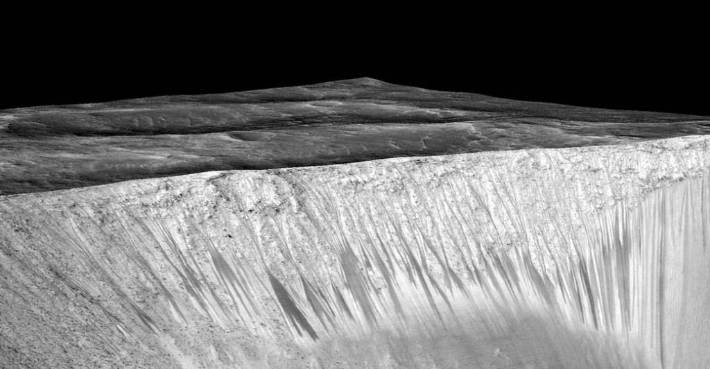 NASA confirms intermittent water flows on Mars – Spaceflight Now