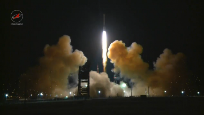 Proton rocket takes off with Express AM8 communications bird ...