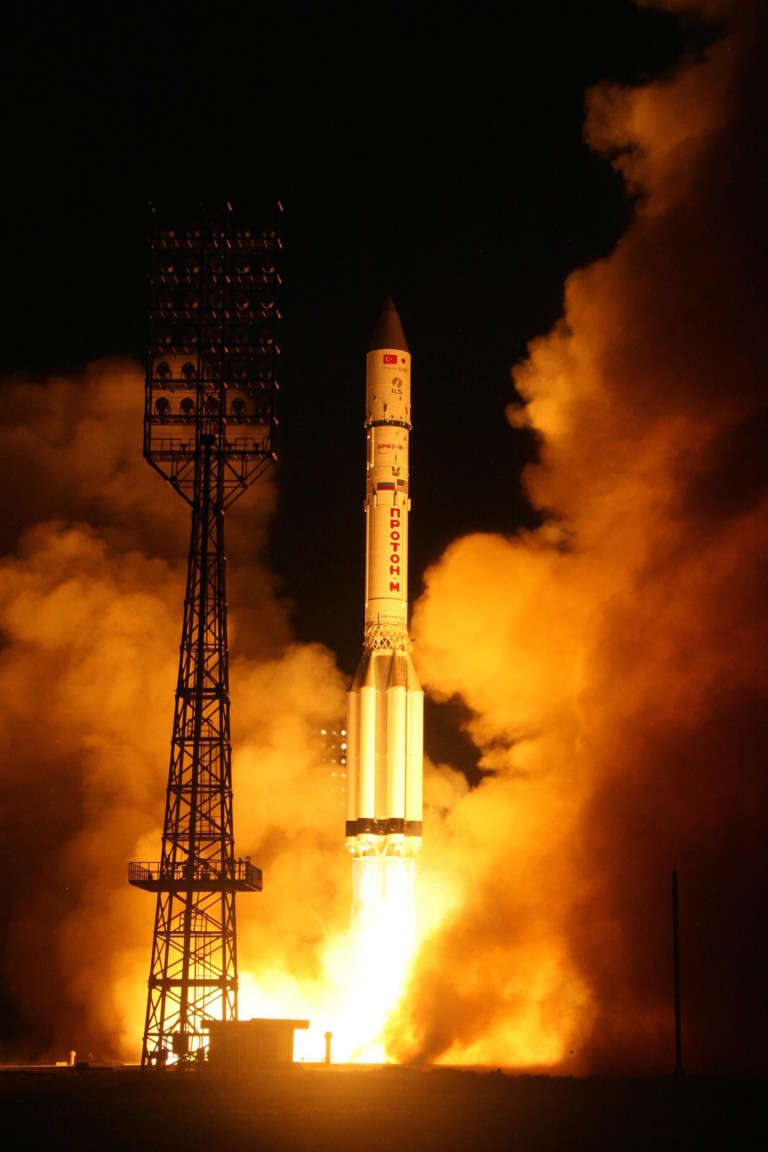 Imagery from Friday’s fiery Proton rocket launch – Spaceflight Now