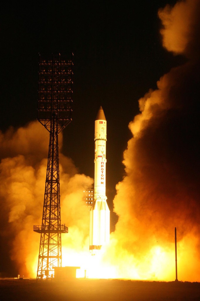 Imagery from Friday’s fiery Proton rocket launch – Spaceflight Now