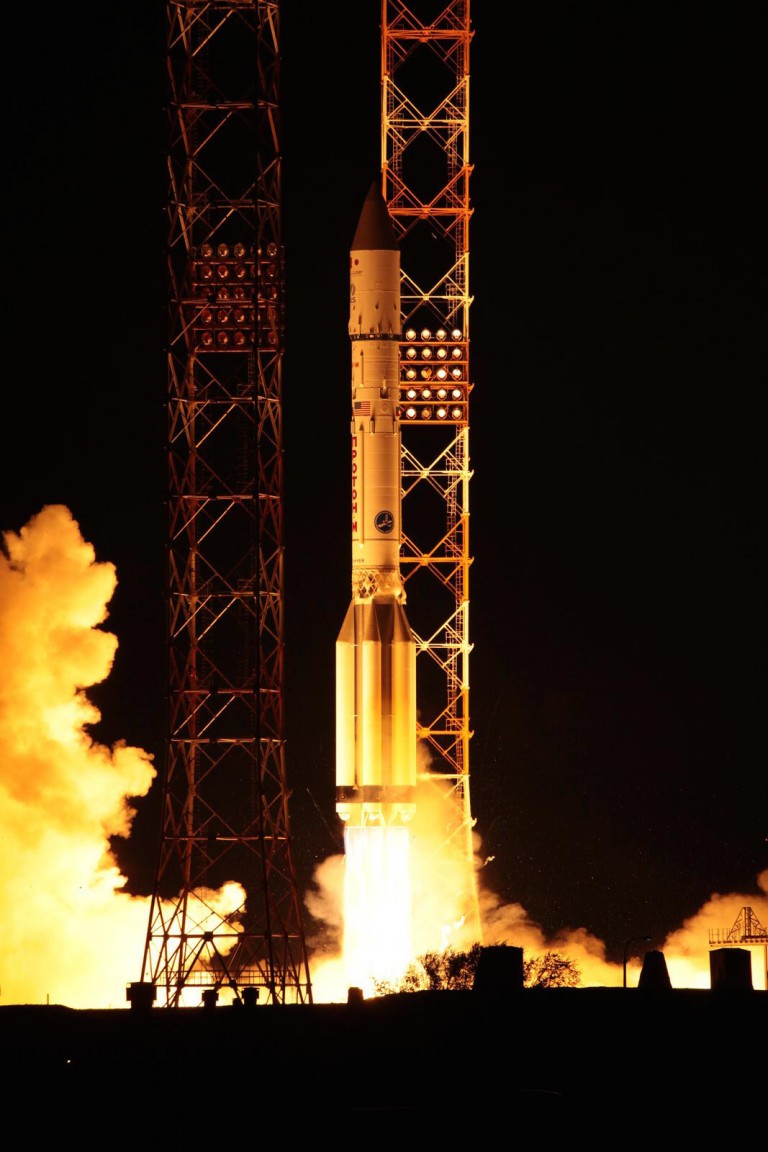 Imagery from Friday’s fiery Proton rocket launch – Spaceflight Now