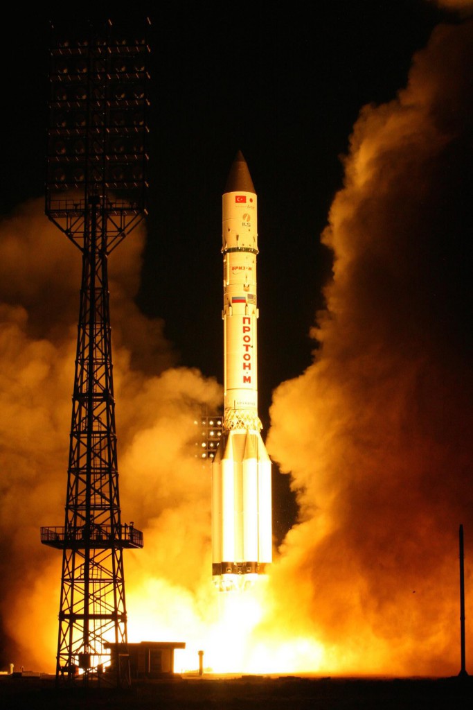 Imagery from Friday’s fiery Proton rocket launch – Spaceflight Now