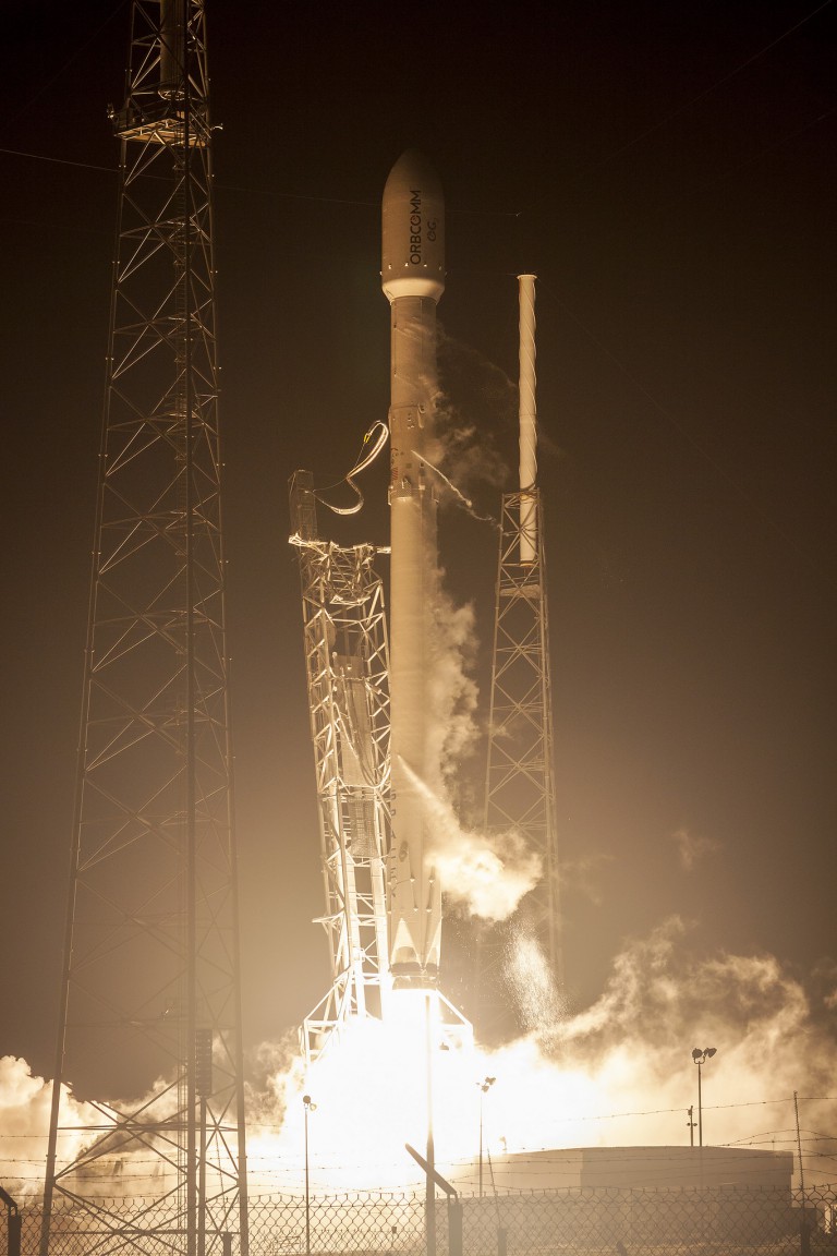 From all angles: Up and down with SpaceX’s Falcon 9 booster ...