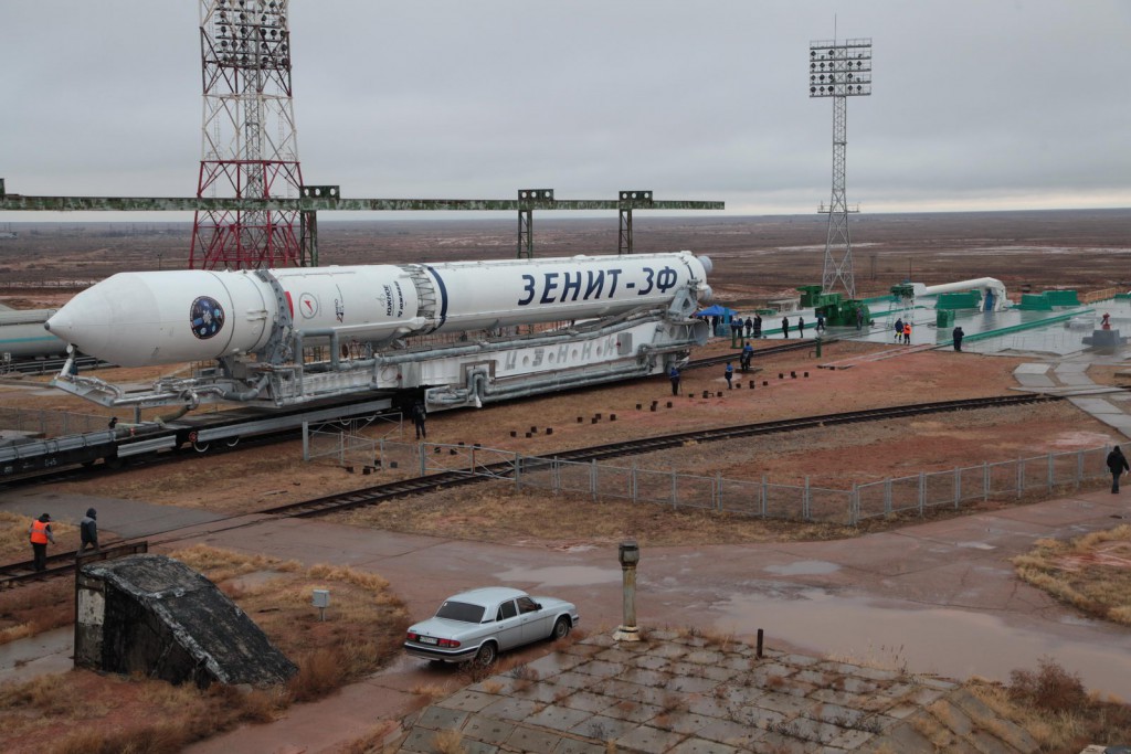 Zenit rocket raised on launch pad for possible final flight ...