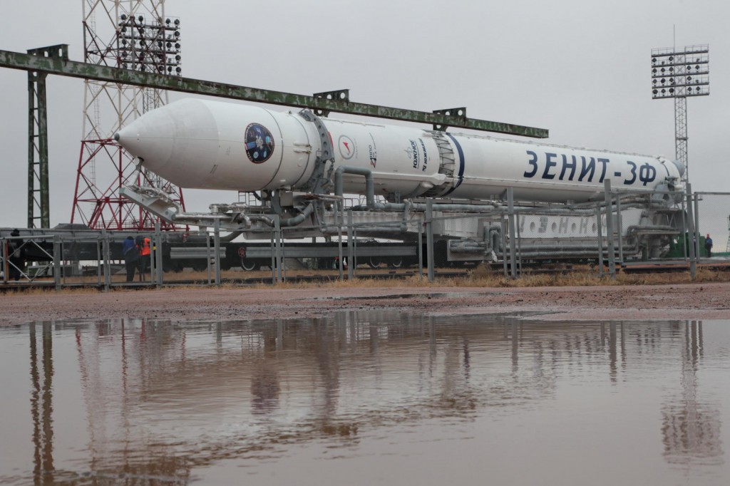 Zenit rocket raised on launch pad for possible final flight ...