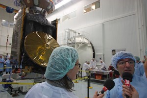 ExoMars orbiter and lander on display – Spaceflight Now