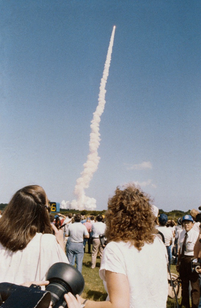 Reporters remember Challenger coverage – Spaceflight Now