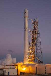 Photos: Falcon 9 takes off at sunset – Spaceflight Now