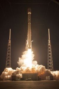 Photos: Falcon 9 takes off at sunset – Spaceflight Now