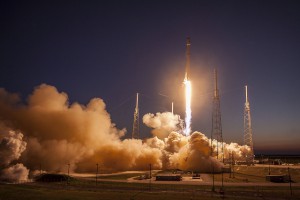 Photos: Falcon 9 takes off at sunset – Spaceflight Now
