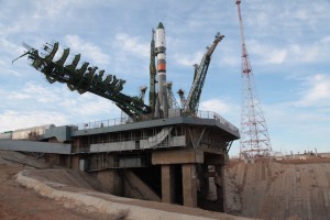 Progress cargo craft rolled out for launch to space station ...