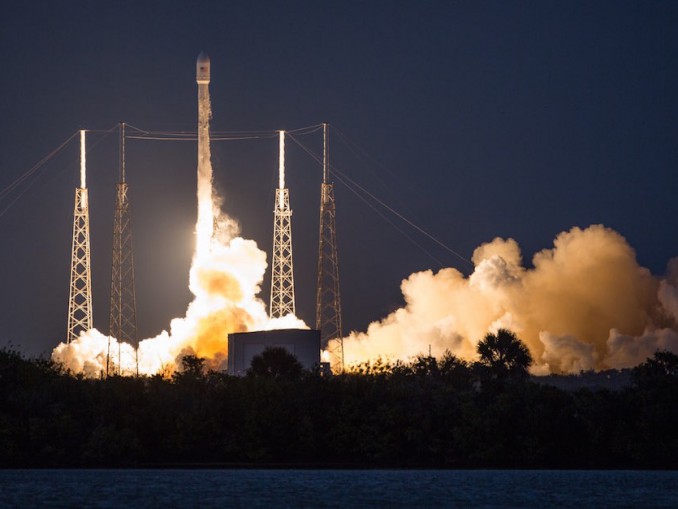 Falcon Heavy rocket hangar rises at launch pad 39A – Spaceflight Now