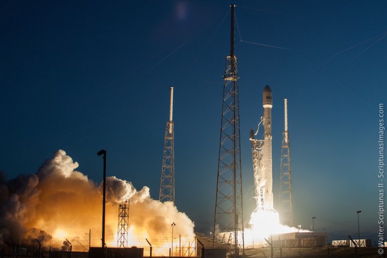 Photos: Sunset sendoff for SpaceX’s Falcon 9 rocket – Spaceflight Now