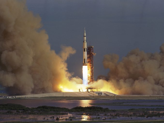 Video: Tribute to NASA’s retiring George Diller – Spaceflight Now