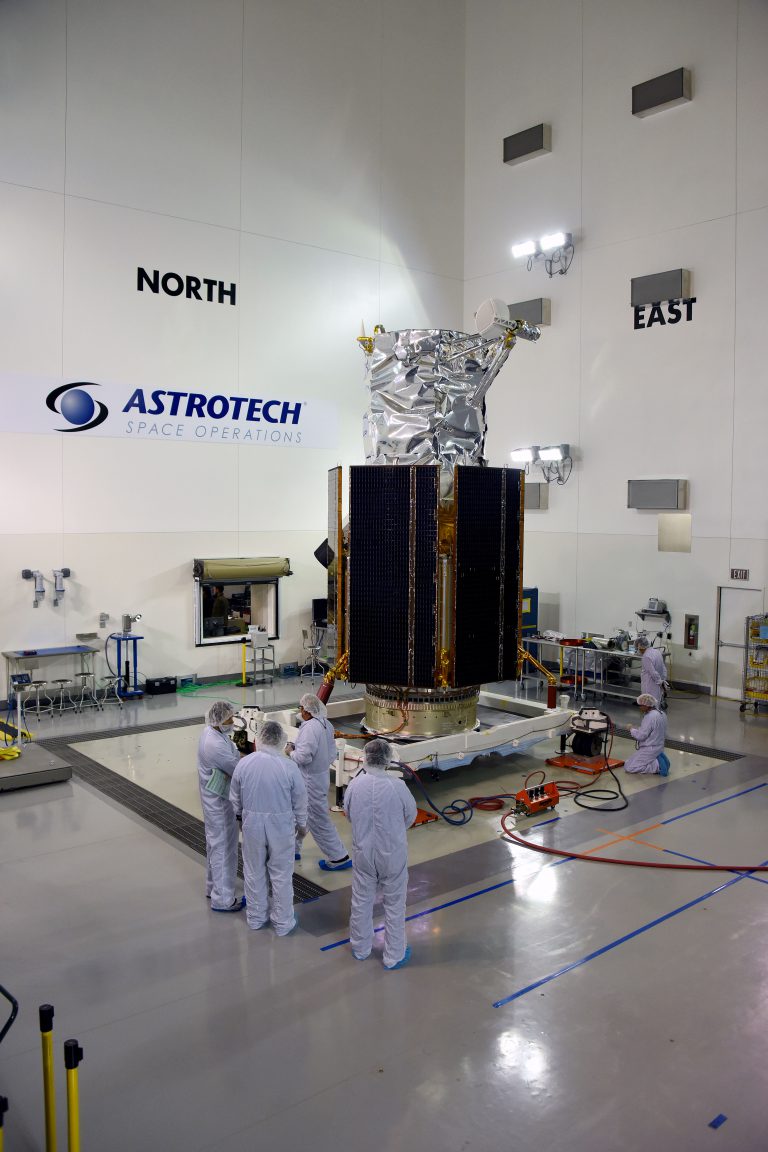 Photos: WorldView 4 satellite’s road to launch – Spaceflight Now