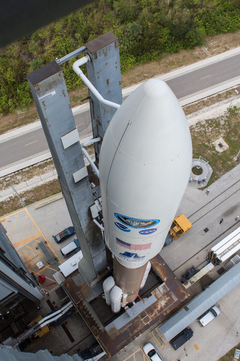 Photos: Atlas 5 rolled out with GOES-R aboard – Spaceflight Now