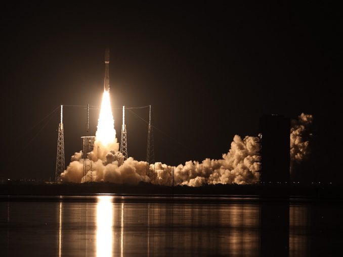 Live coverage: SpaceX launches previously-flown rocket – Spaceflight Now