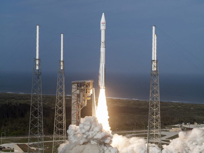 Live coverage: Delta 4-Heavy countdown and launch journal – Spaceflight Now