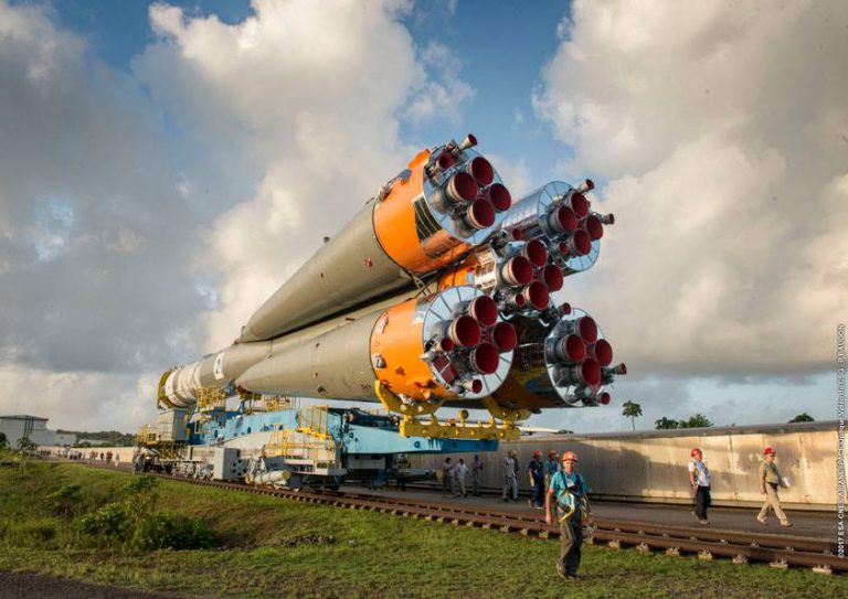 Soyuz rolled to launch pad for first geostationary launch from French ...