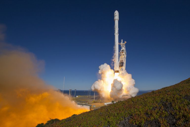 Photos: Falcon 9 returns to flight with weekend launch from California ...