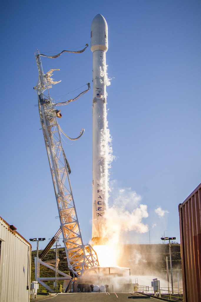 Photos: Falcon 9 returns to flight with weekend launch from California ...