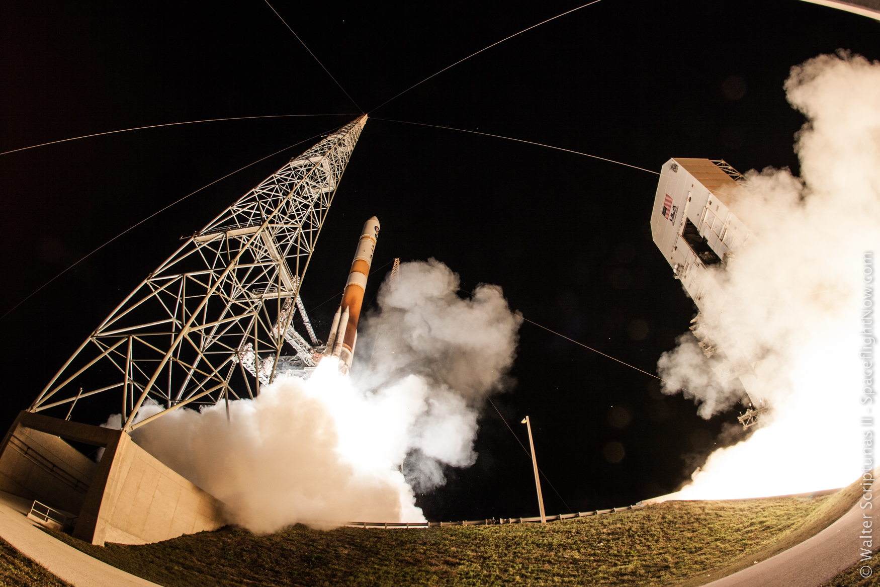 Photos: Additional shots of successful Delta 4 rocket launch ...