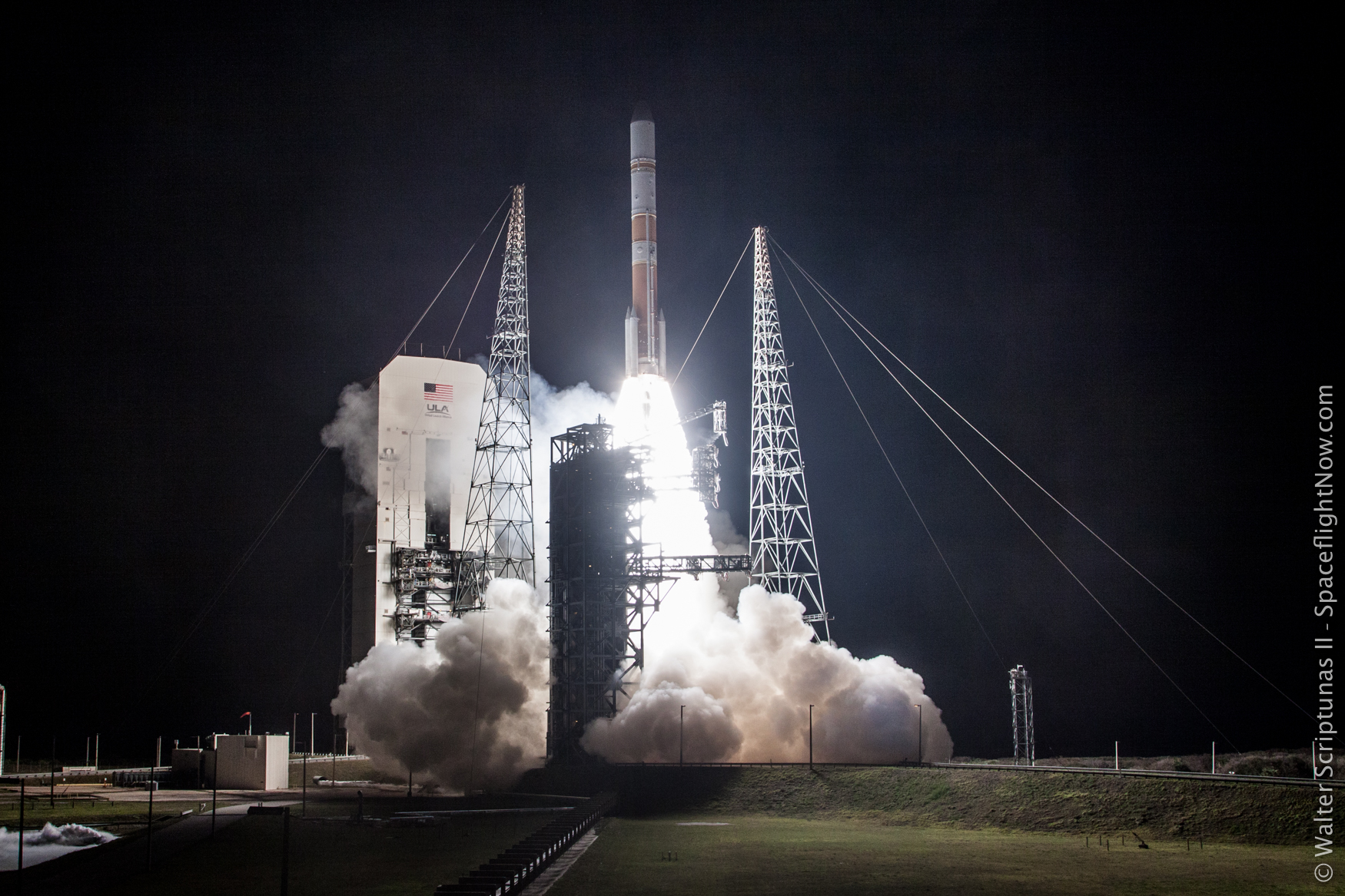 Photos: Additional shots of successful Delta 4 rocket launch ...