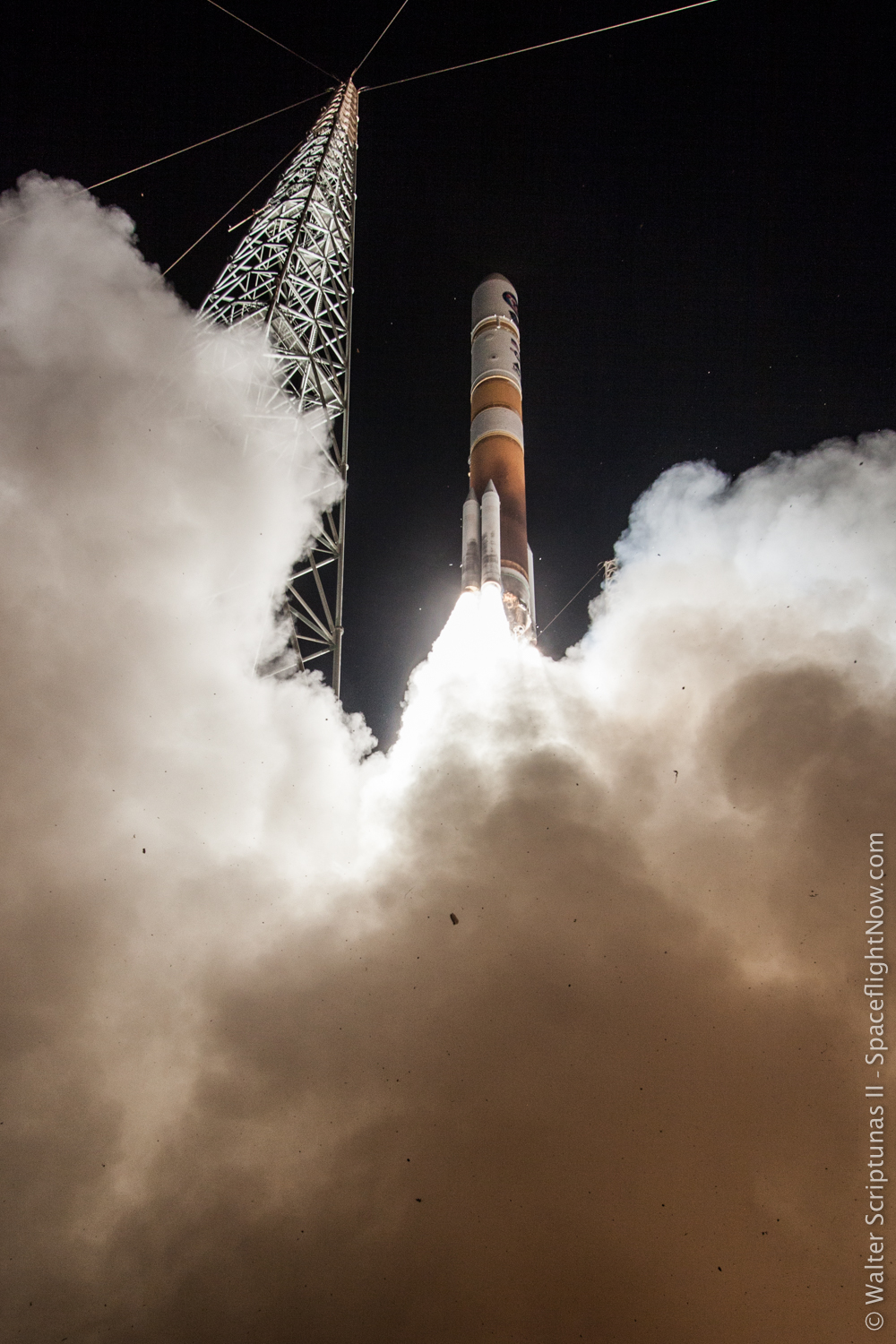 Photos: Additional shots of successful Delta 4 rocket launch ...