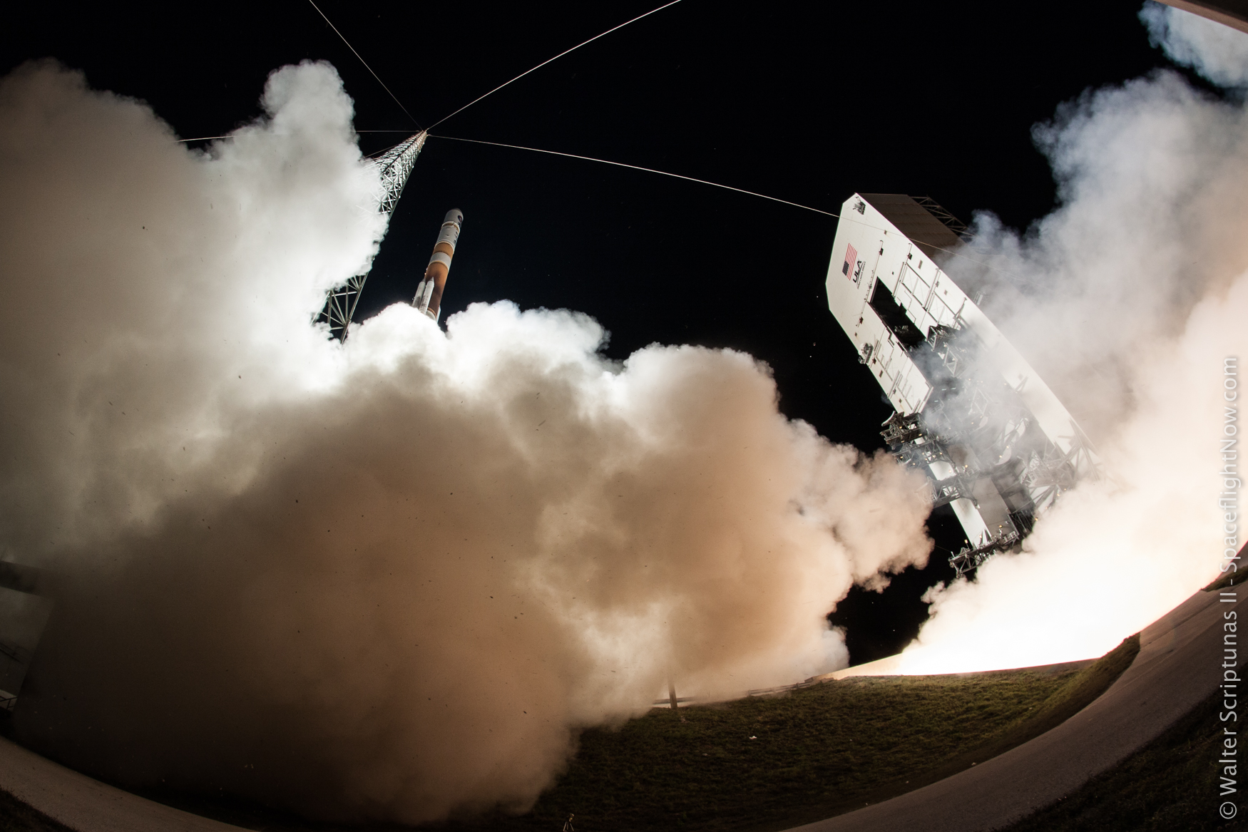 Photos: Additional shots of successful Delta 4 rocket launch ...