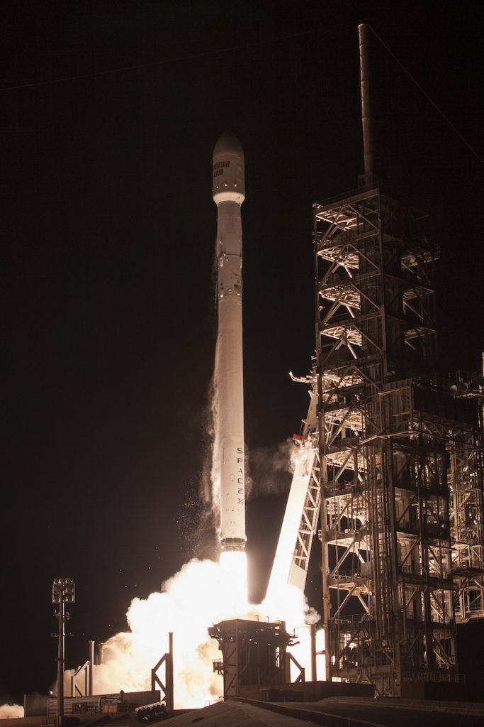 Photos: Falcon 9 flies off pad 39A – Spaceflight Now