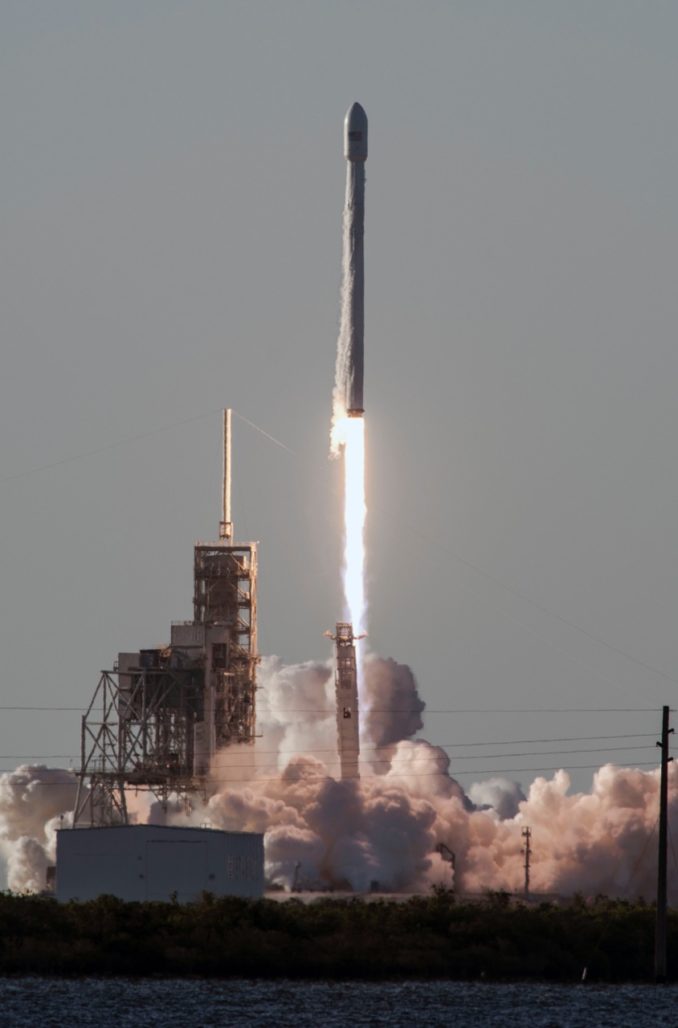 Photos: Falcon 9 rocket makes evening ascent from pad 39A – Spaceflight Now