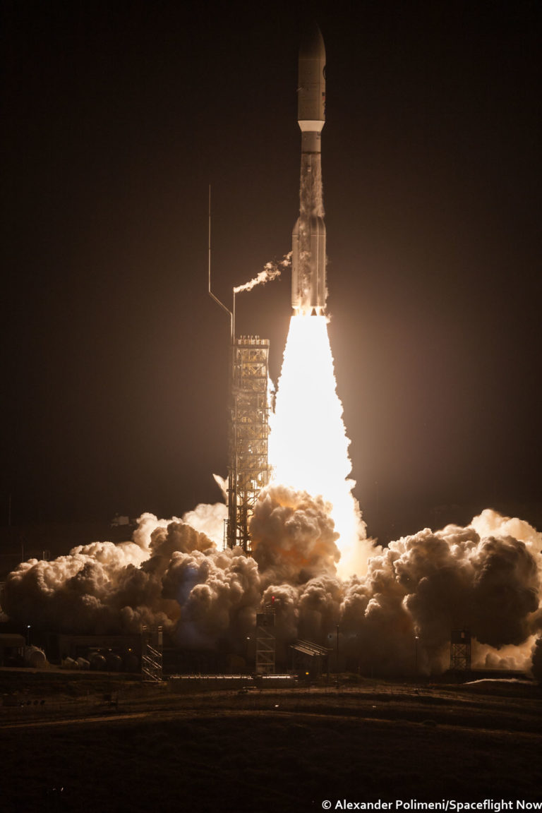 Photos: Atlas 5 powers NRO payload into the night – Spaceflight Now