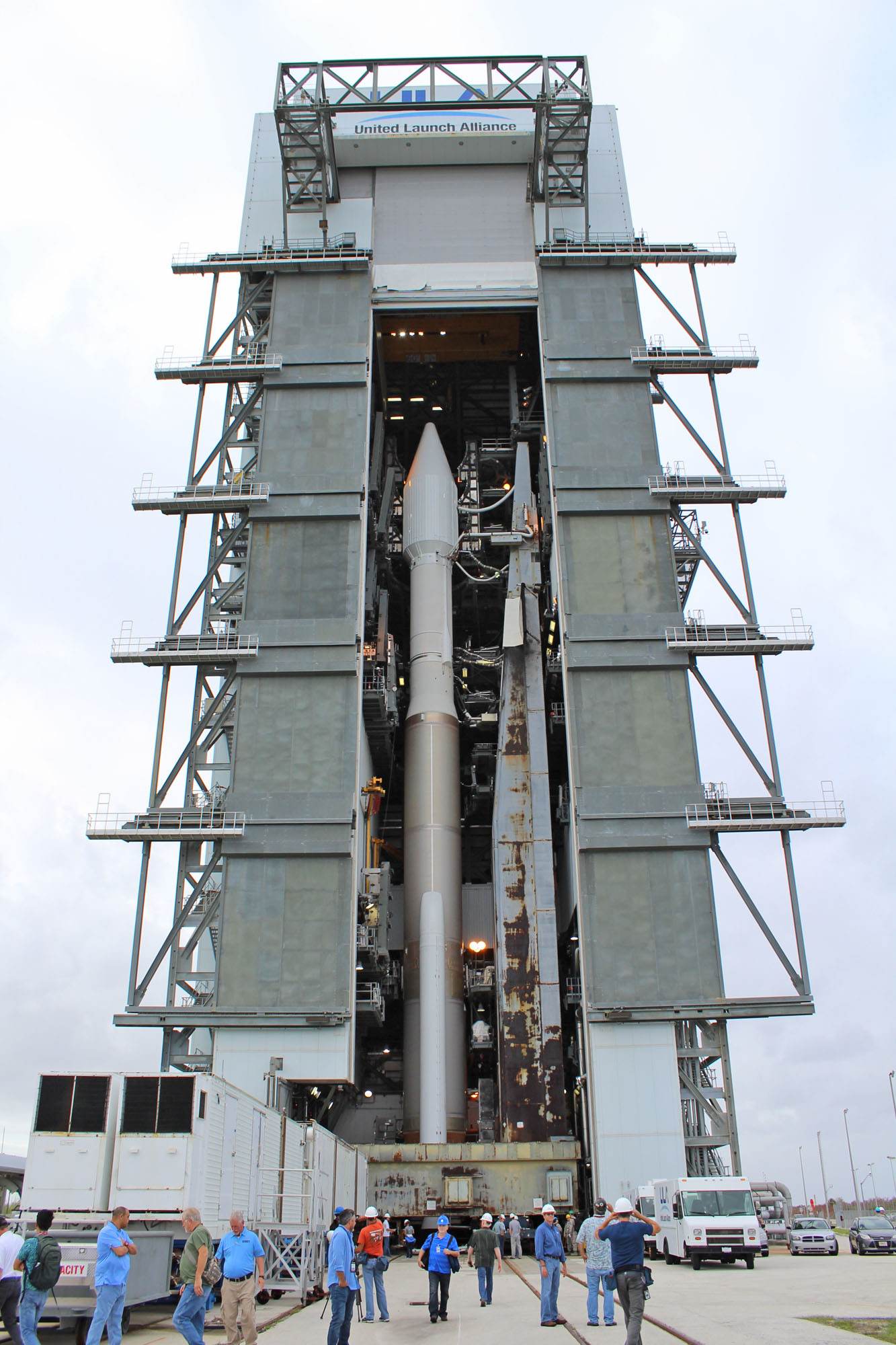 Photos: Atlas 5 rocket rolls out for NROL-52 flight – Spaceflight Now