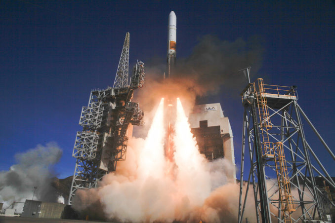 Photos: Delta 4 blasts off from Vandenberg’s historic SLC-6 launch pad ...