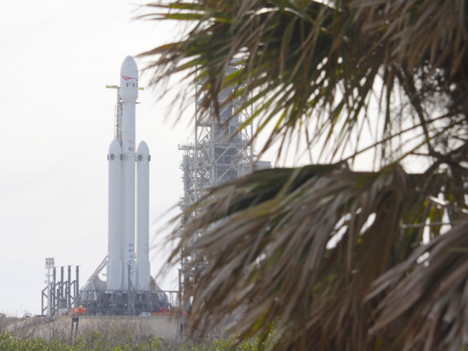 Photos: Dragon completes rendezvous with the station – Spaceflight Now