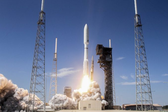 U.S. Air Force divides new launch contracts between SpaceX, ULA ...
