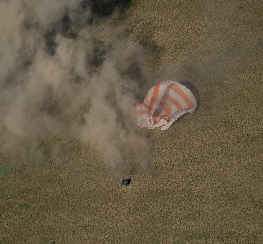 Video and photos: Soyuz crew capsule lands in Kazakhstan – Spaceflight Now
