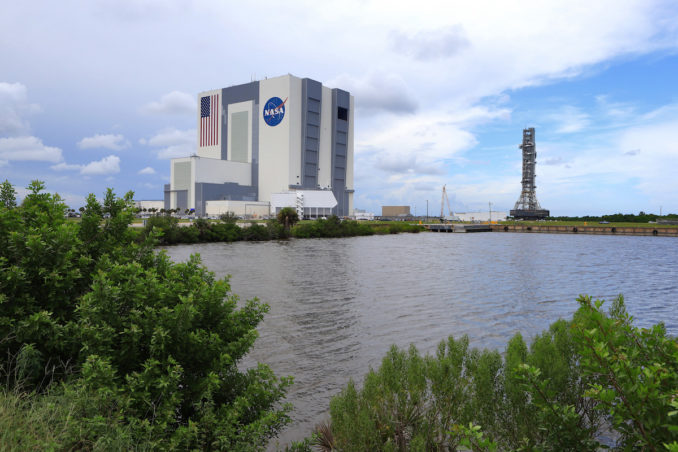 Photos: SLS mobile launch platform rolls to pad 39B – Spaceflight Now