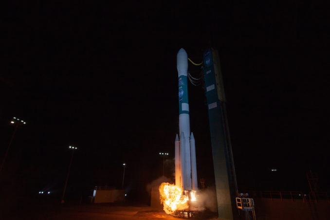 Photos: Final Delta 2 launch shines before dawn in California ...