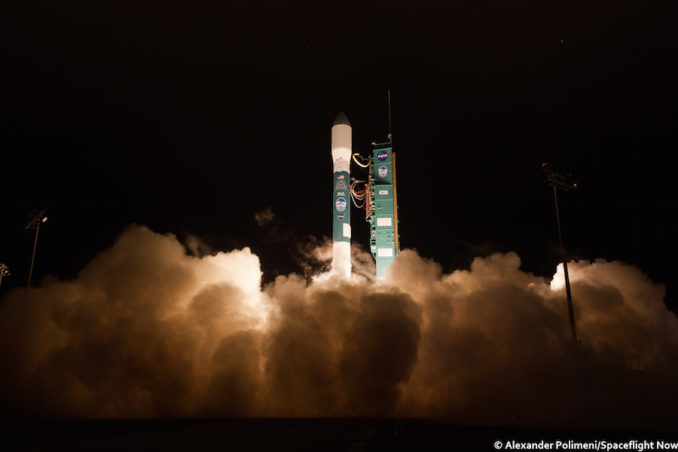 Photos: Final Delta 2 launch shines before dawn in California ...